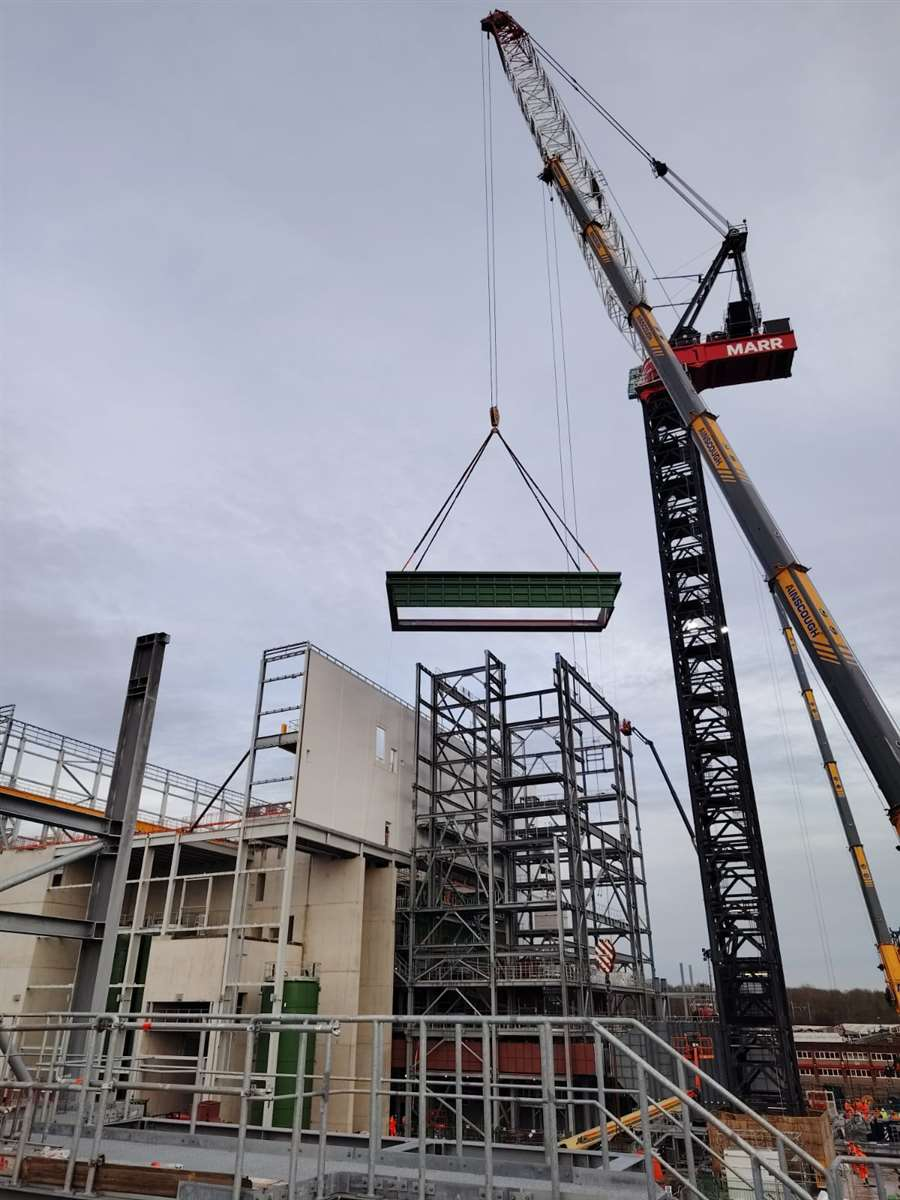 WEEKLY TOWER CRANE BRIEF-Hero-25st. Jan.2026 - Hero Equipment ...